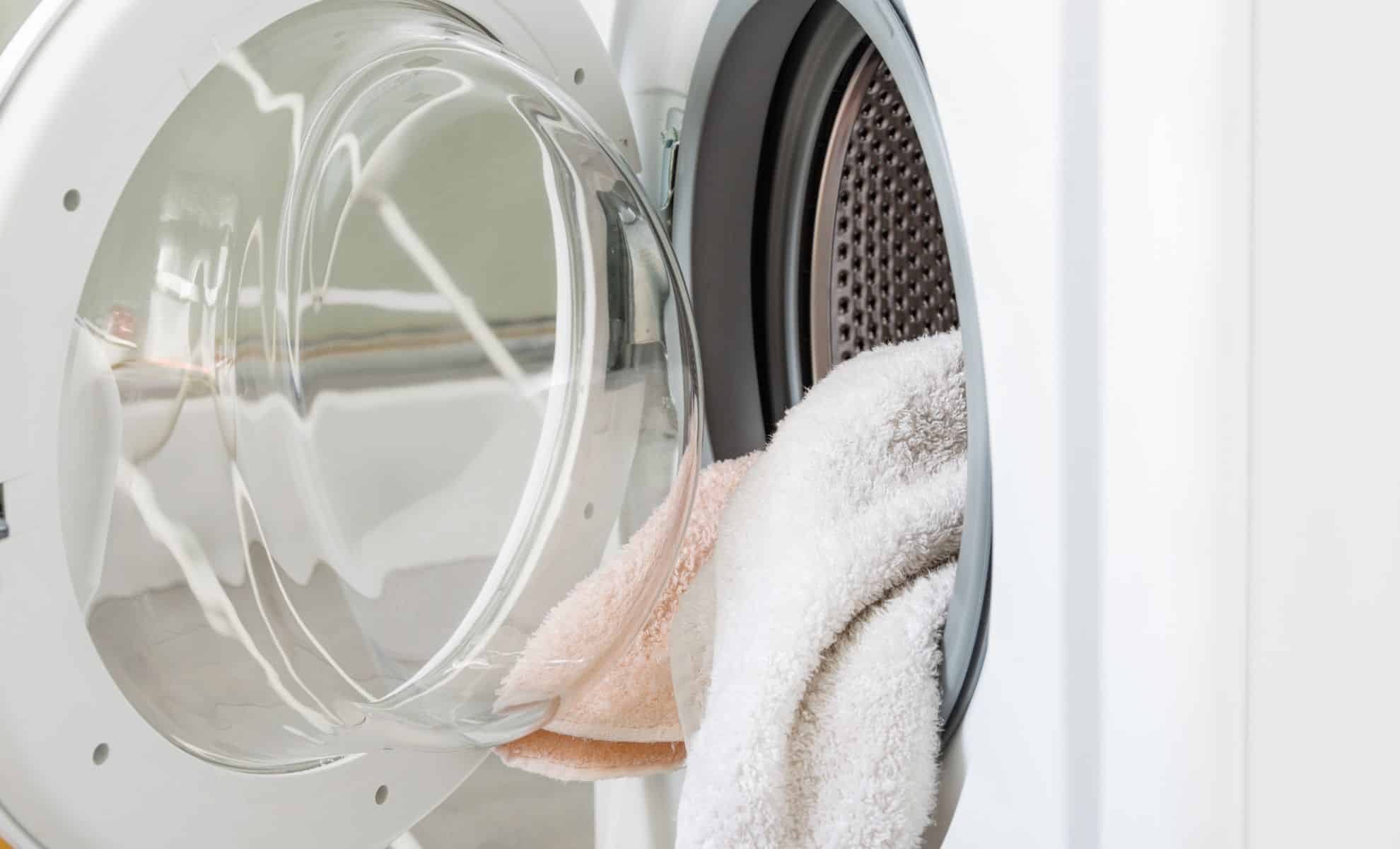 The $5 Supermarket Hack That Turns Stiff Towels Into Hotel-Soft Luxury ...